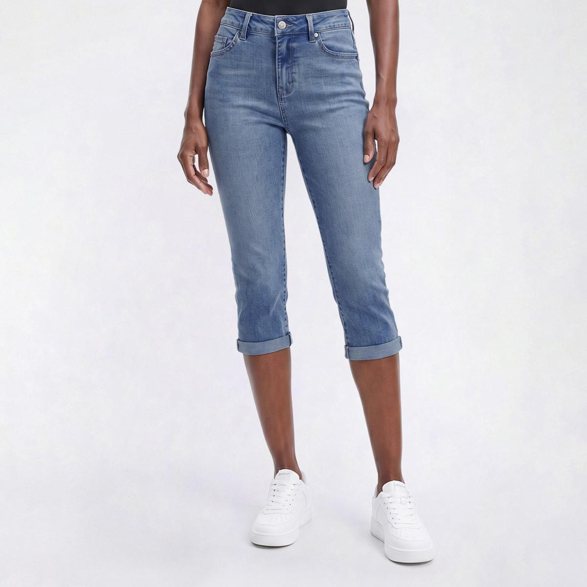 Click here for Womens d. jeans(R) High Rise Rolled Hem Capris prices